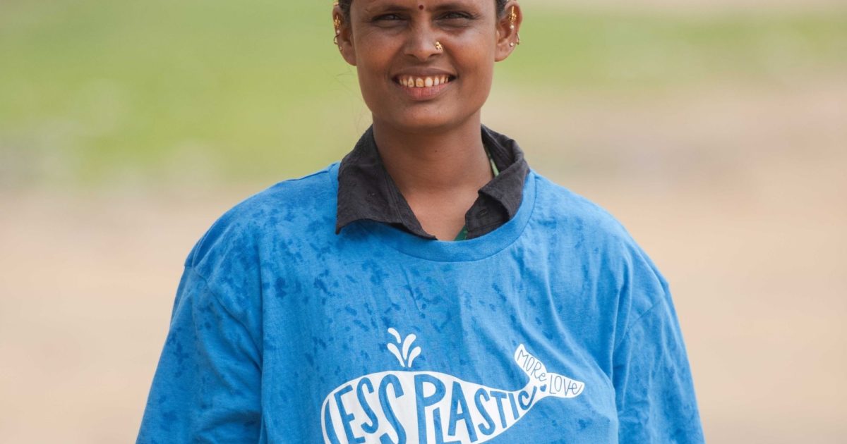 Shirts to Help End Poverty Through Plastic by Etiko - Good On You